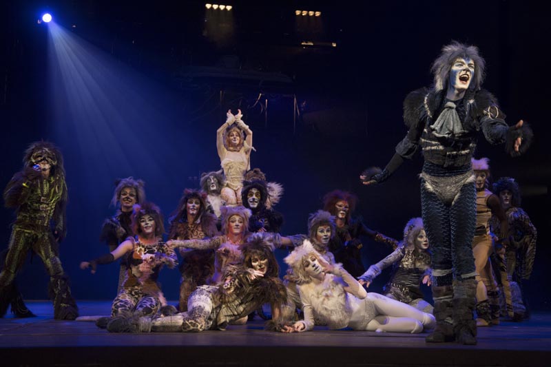 Šimbal-klimbal (Jan Fanta) a jeho starosti s vlaky | Musical.cz