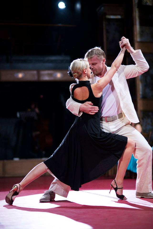 "Drž mě pevně, miluj mě zlehka" - představení, které pohladí po duši i ...