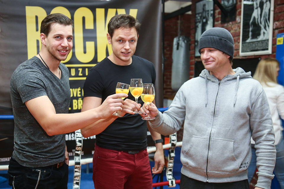 Muzikál ROCKY se poprvé představil v ringu (+ obsazení) | Musical.cz