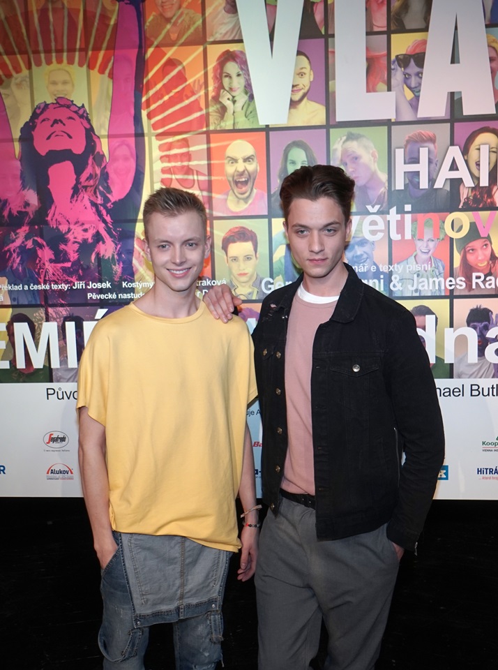 Muzikál VLASY (HAIR) ovládne Divadlo Kalich (+ obsazení) | Musical.cz